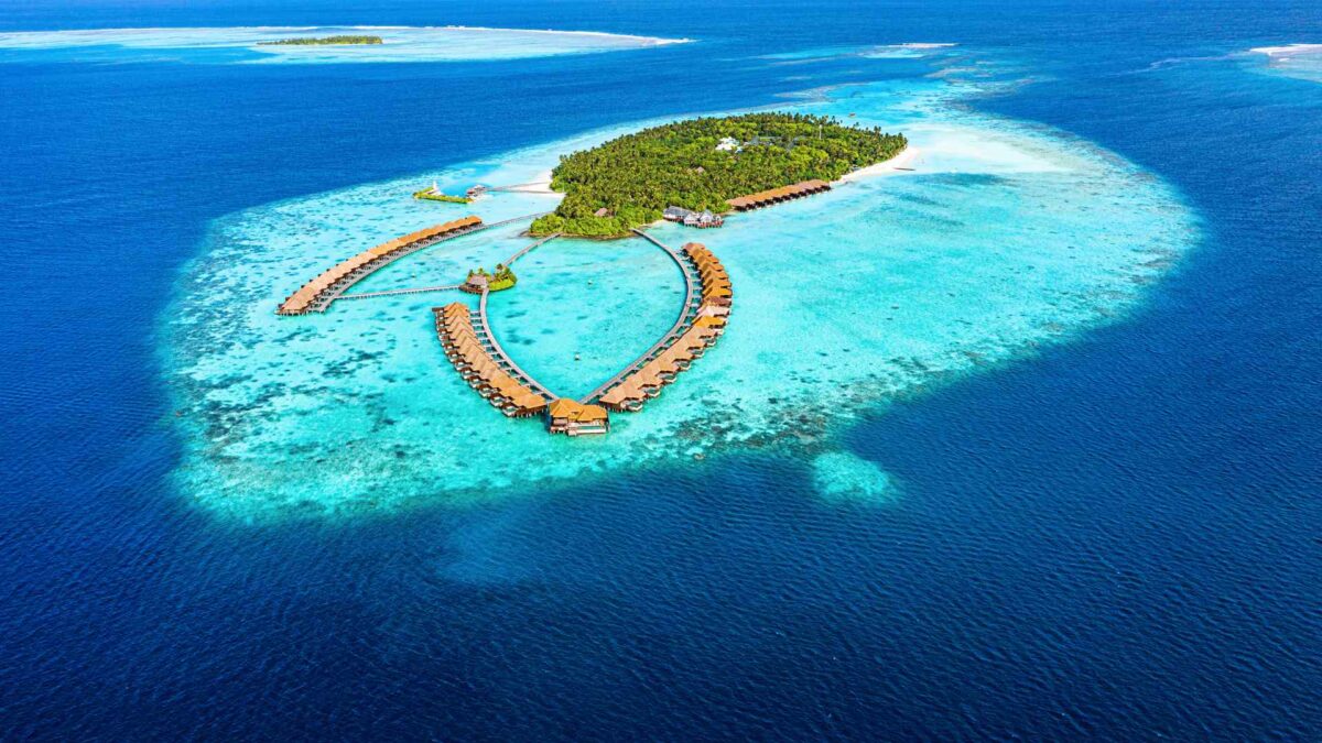 The BEST Fiji Overwater Bungalows in 2025!